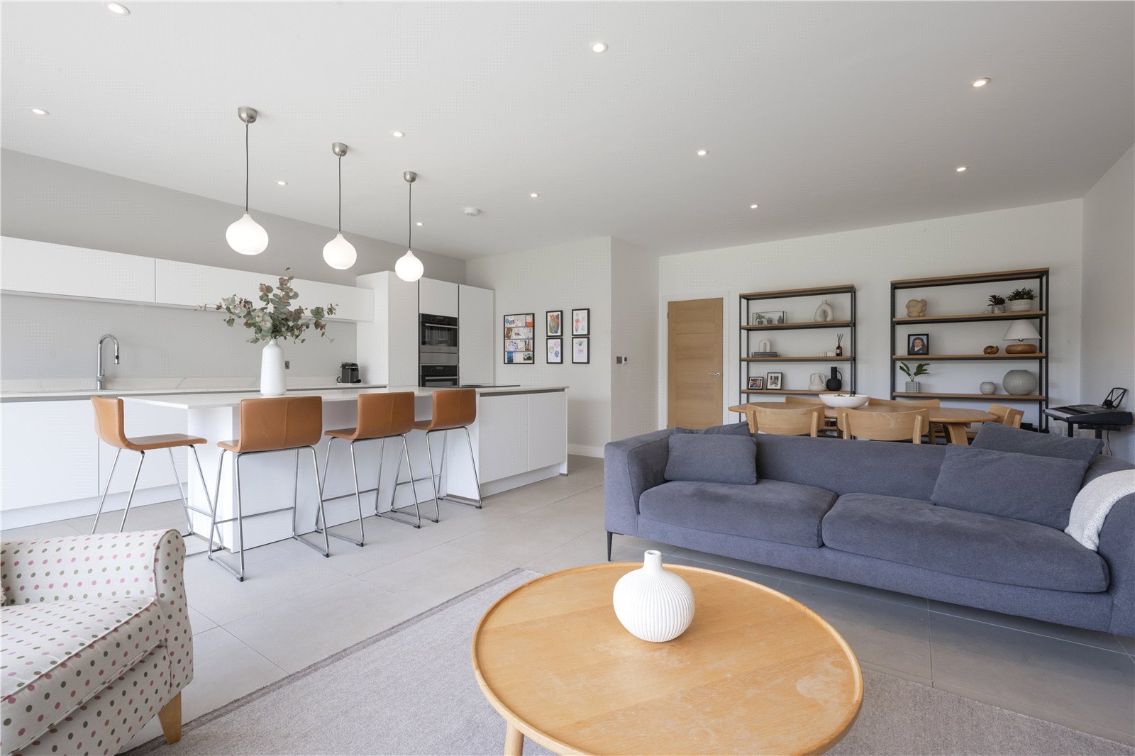 Foxwood Avenue, Mudeford, Christchurch, Dorset, BH23 3JZ - Mitchells ...