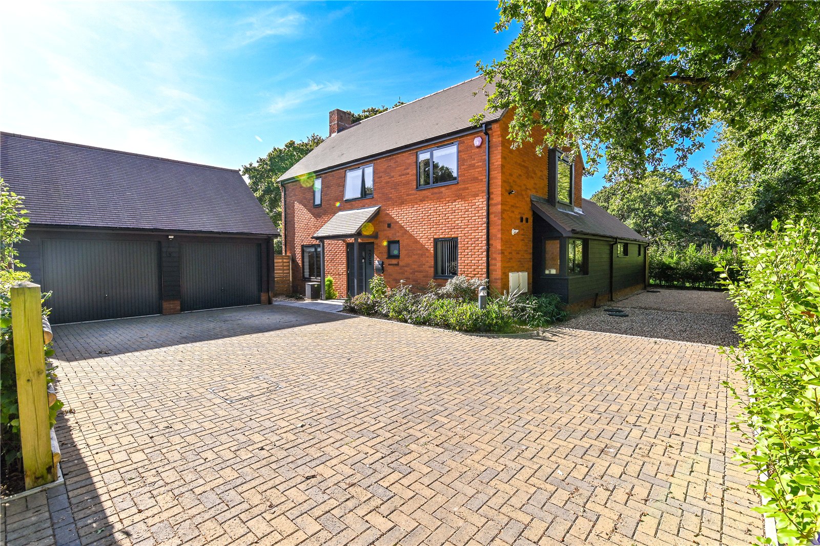 Woodhouse Gardens, New Milton, Hampshire, BH25 6FJ - Mitchells Estate ...